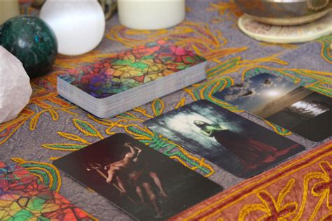 Ramalan Zodiak Tarot Hari Ini 5 September 2022 Leo Majulah Meski Ada
