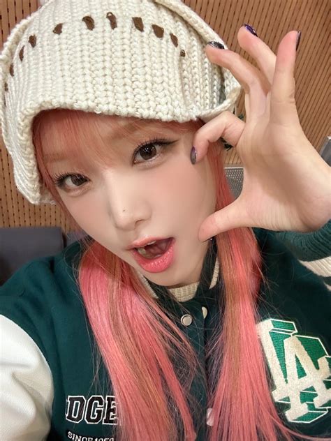 최예나 YENA PIC 스브스트윗 두시탈출컬투쇼 여자 연예인 에펨코리아