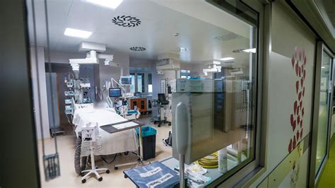 Il Bollettino Covid Di Oggi 1 Marzo 2022 46 631 Contagi E 233 Morti