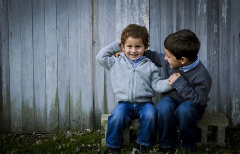 Les 12 raisons pour lesquelles votre frère est lhomme le plus