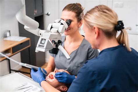 Leczenie kanałowe pod mikroskopem Łódź Dentest Clinic