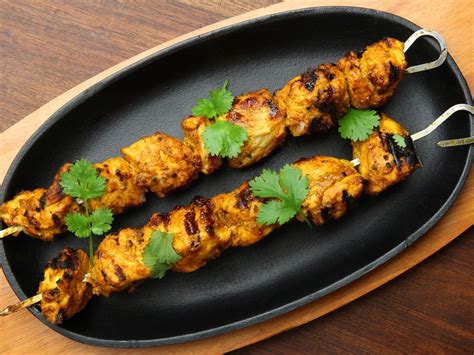 Brochettes de poulet express aux épices Recette de Brochettes de