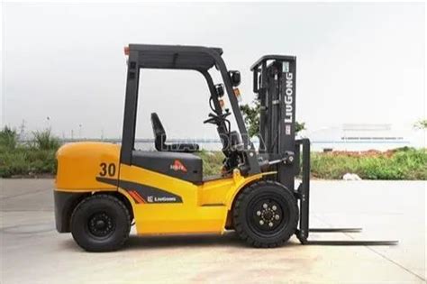 10 Common Forklift Types And Their Uses BigRentz 42 OFF