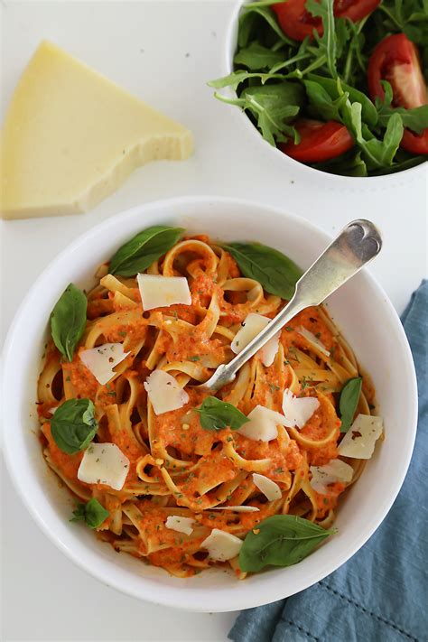 Creamy Roasted Red Pepper Pasta The Comfort Of Cooking