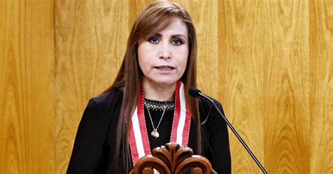 Fiscalía presenta denuncia constitucional contra Patricia Benavides y