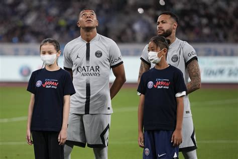 Football Ligue 1 Neymar et Mbappé les deux egos à gérer pour le PSG