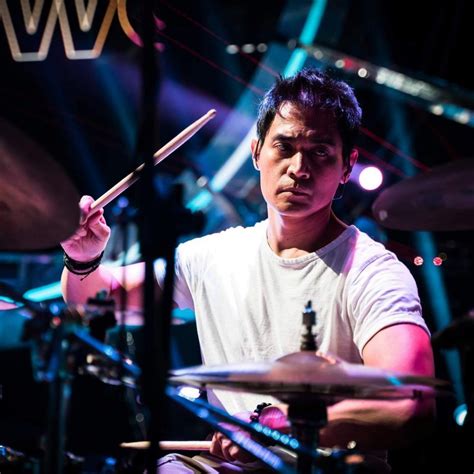 10 Artis Pria Indonesia Paling Awet Muda Bak Usia 20 An