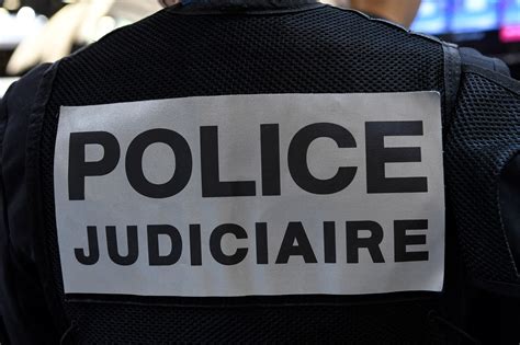 R Forme De La Police Judiciaire Pourquoi Les Officiers Sont Ils En