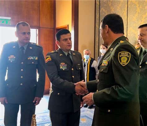 Carabineros De Colombia On Twitter RT DirectorPolicia A Los