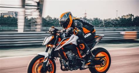 Khám phá mẫu naked bike Duke 890 R 2020 với giá bán khoảng 500 triệu đồng