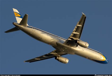 D AIRX Lufthansa Airbus A321 131 Photo By Marco Zanazzo ID 290497