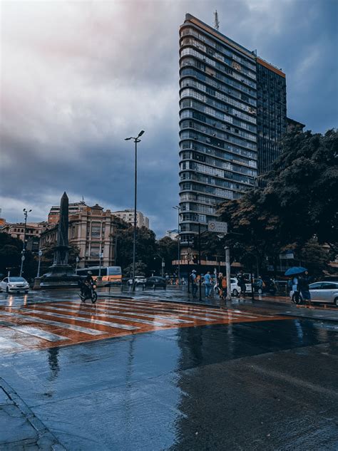 olvídate del paraguas baila bajo la lluvia con estas 12 fotos
