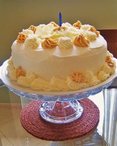 Aprender Sobre 78 Imagem Bolo De Aniversario Simples E Barato Br