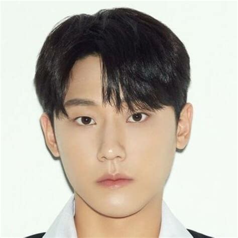 Profil Lee Do Hyun Tahun Lahir Karir Dan Berita Terbaru