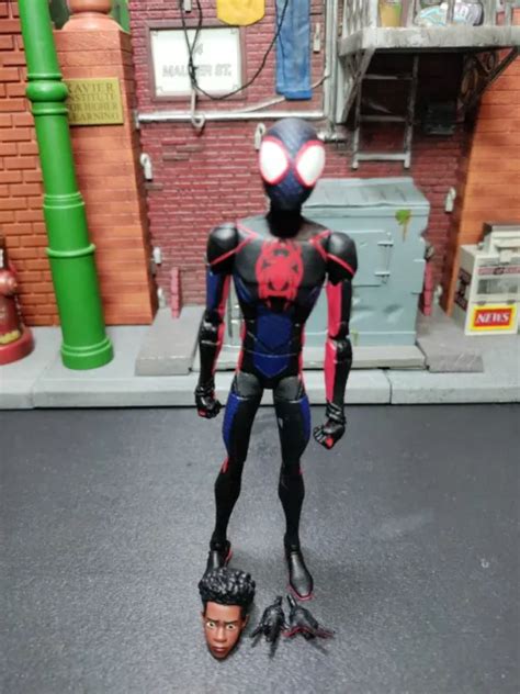 Spider Man Across The Spider Verse Marvel Legends Miles Morales