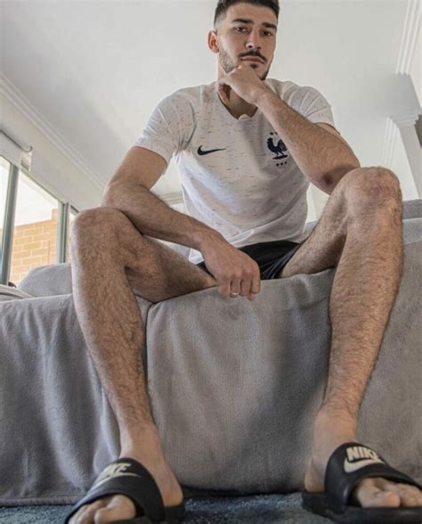 Melouse Original Barefoot In Nike Slides Male Feet Blog