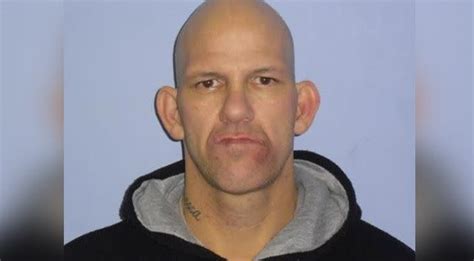 Hunt For Tattooed Sex Offender Using Public Transport To Get Around Melbourne