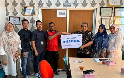 Ahli Waris Tenaga Kontrak RS Cut Nyak Dhien Terima Santunan Kematian
