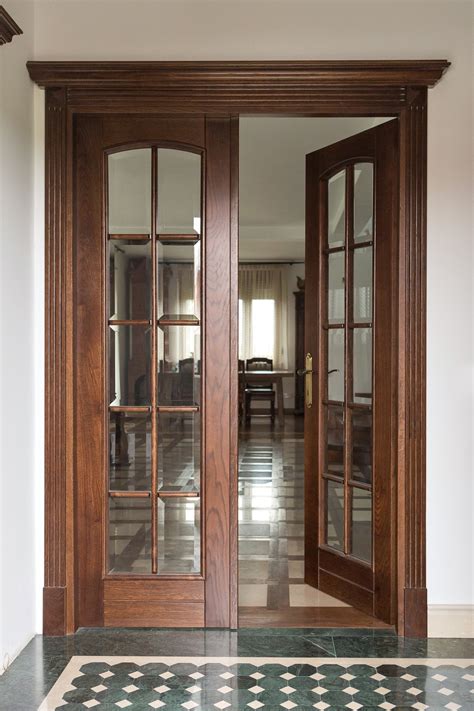 Portofoliu Lucrari Usi Interior Lemn Masiv Tgg