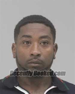 Recent Booking Mugshot For DARRYL WALKER In Dallas County Texas