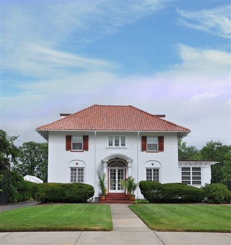 Red Roof House Color Schemes