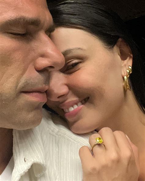 Marcus Buaiz Celebra Noivado E Declara E O Sim Para Seguirmos Juntos