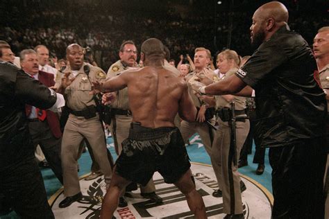 Las Vegas Police Confront Mike Tyson After He Had Bitten Evander