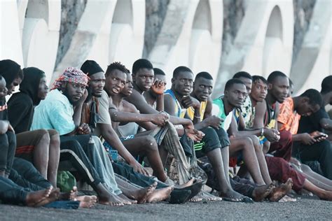 La Avalancha Migratoria Se Intensifica En Canarias Con La Llegada De