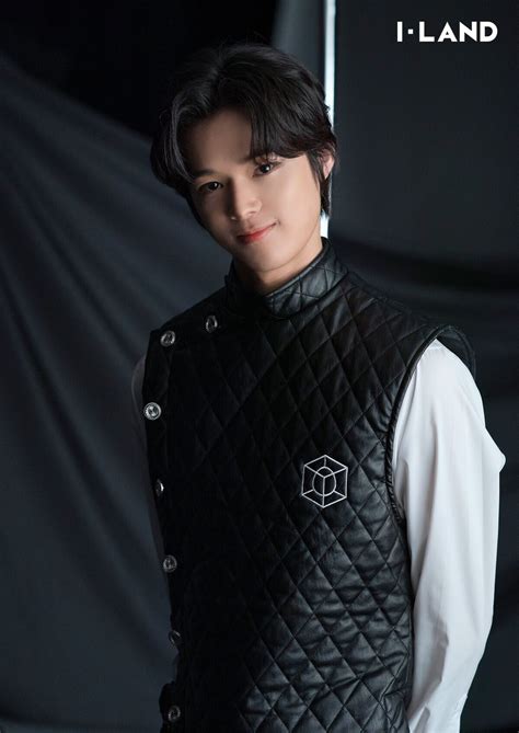 Mnet I I LAND on Twitter BEHIND PHOTO 케이 K BEHIND PHOTO K Mnet