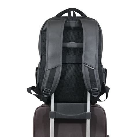 Mochila Executiva Magero Em Couro Sint Tico P Notebook De M