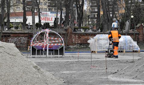 Kształt już widać Nowy plac zabaw w Krapkowicach Radio Opole