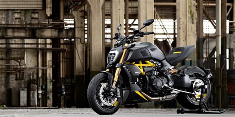 Ducati Diavel S Specs Features Photos