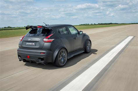 600 HP Nissan Juke R 2 0 Shows Up At Goodwood Threatens Supercars With