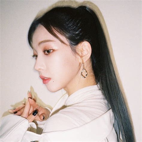 Karina Pics On Twitter In 2021 Karina Korean Girl Band Girl Side