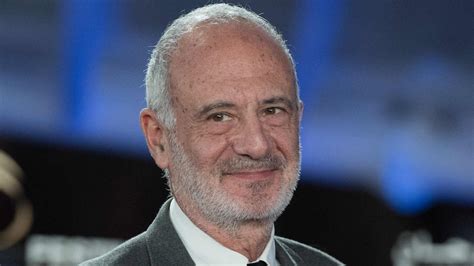 Affaire Gérard Miller une troisième femme mineure au moment des
