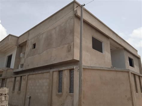 Mise en vente dune belle villa duplex spacieuse à la cité BAD d