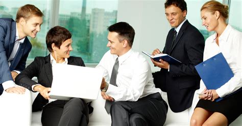 15 Kỹ năng giao tiếp với khách hàng chuyên nghiệp hiệu quả