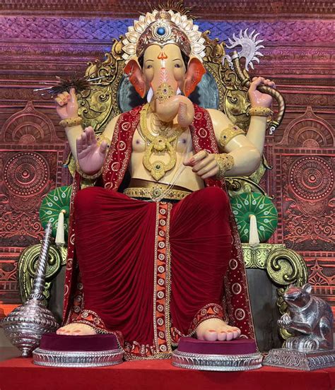First Look Of Lalbaugcha Raja Feet Idol Lalbaugcha Unveiled The
