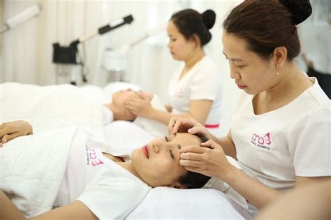 Mẫu Đồng Phục Nhân Viên Massage Thuận Tiện Đẹp Mắt