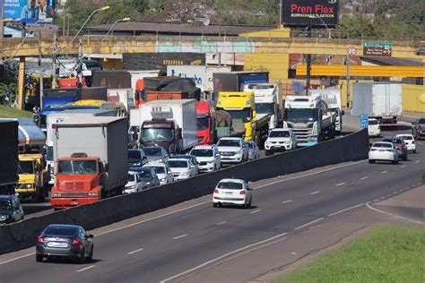 Br Saiba Como Est O Fluxo De Ve Culos Na Rodovia No Vale Do Sinos