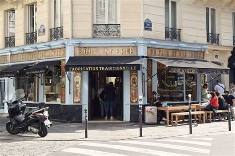 Du Pain et Des Idées the bakery with the escargot pastry