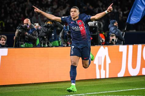 Réalistes Mbappé et Barcola assurent l essentiel pour le PSG avant le