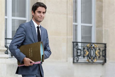 Photo Gabriel Attal Porte parole du Gouvernement à la sortie du