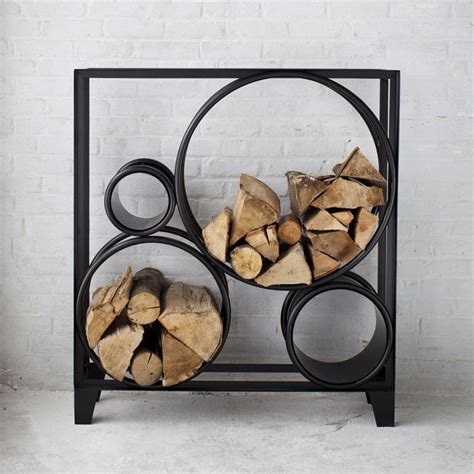 Range bûches intérieur 31 idées déco pour stocker le bois
