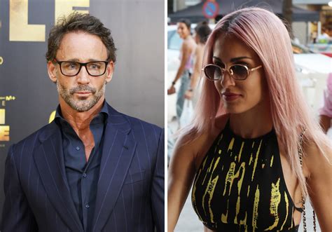 Lvaro Mu Oz Escassi E Hiba Abouk Pillados Juntos En Madrid Y C Diz