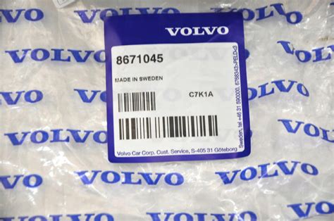 Zderzak do kupienia Volvo Xc90 Zaślepka Hak Holowniczy Odpinany 8671045