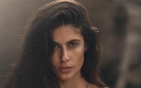 Ines Trocchia Seducente E Non Solo Sul Prato Solo In Lingerie