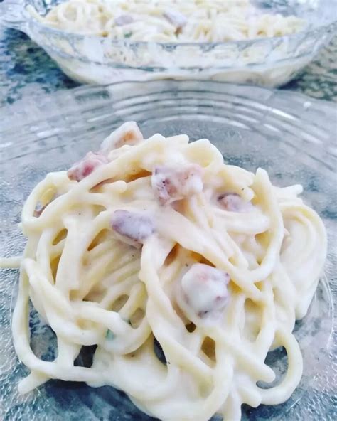 Macarrão bacon e molho branco Receitas de Todos