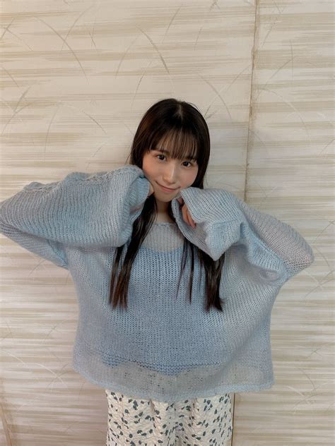 STU48 Kenkyusei member on Twitter 岡田あずみ です ヤンマガグラビア週間STU 4 9 日 は