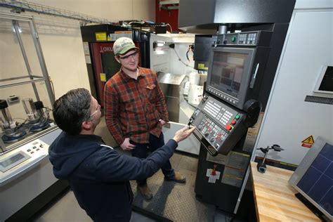 Advanced Manufacturing RRC Polytech Program Explorer
